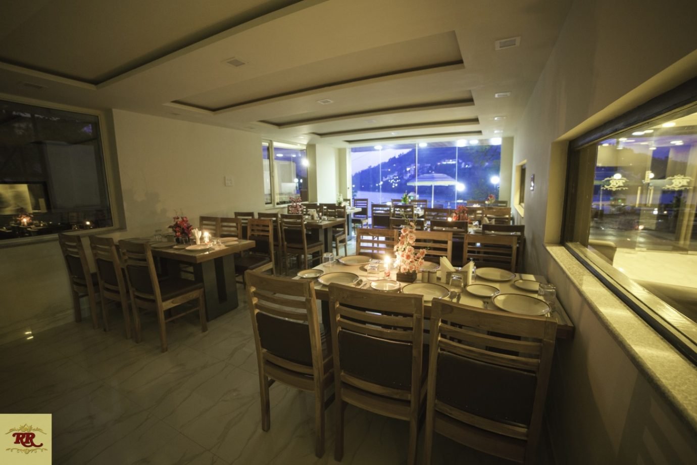 Restaurant - Royal Rosette